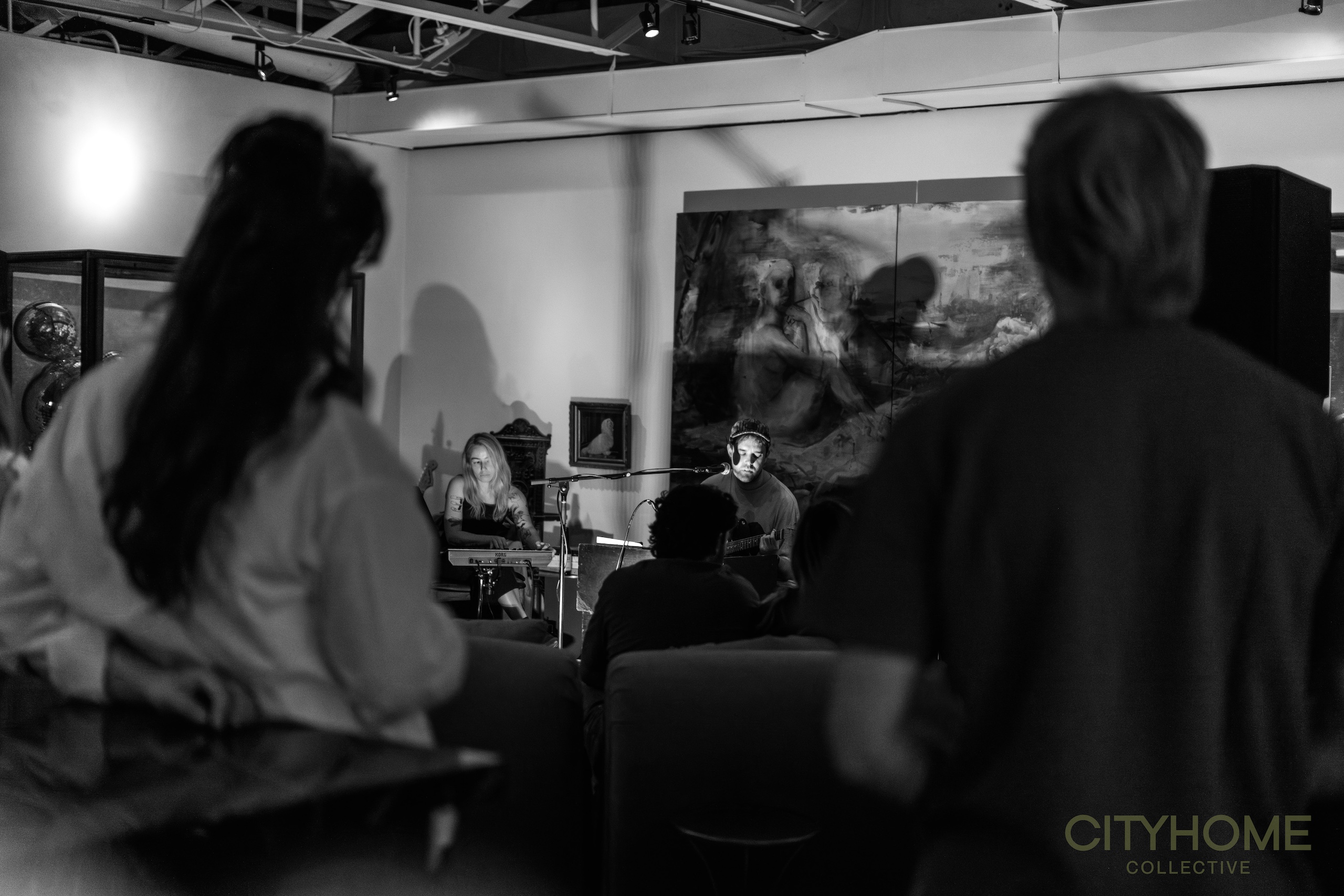 HOUSEshows | A Grown-Up Return to the Living Room Stage